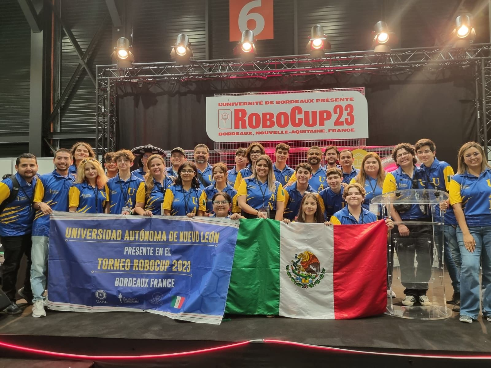 Gana UANL en Robocup 2023 en Francia - Fomentando los negocios y el turismo
